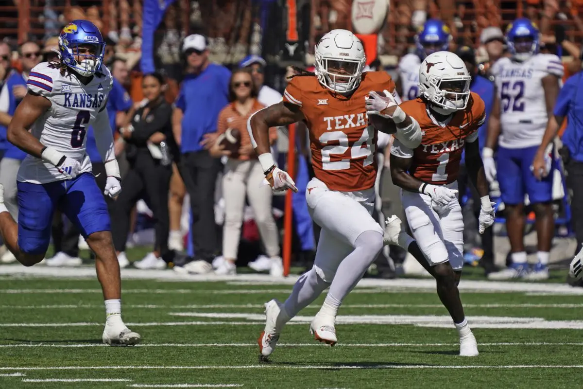 Texas RB Jonathon Brooks Remains Undecided About Returning for 2024 ...