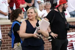 Holly Rowe Interview: ESPN Reporter on Big 12 Football, Basketball and ...