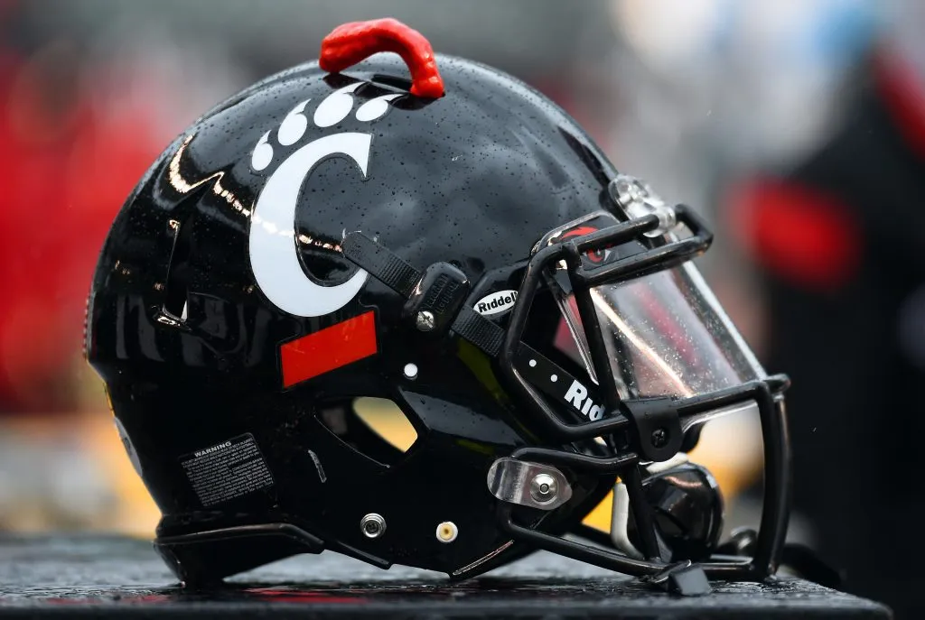 Cincinnati Football Lands Quarterback Prospect Camden Hughes
