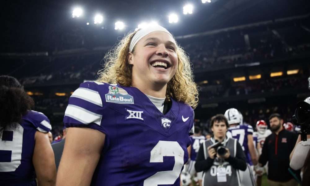 Kansas State Fans Paint “MAKE KSU GREAT AGAIN” Ahead of UCF Game